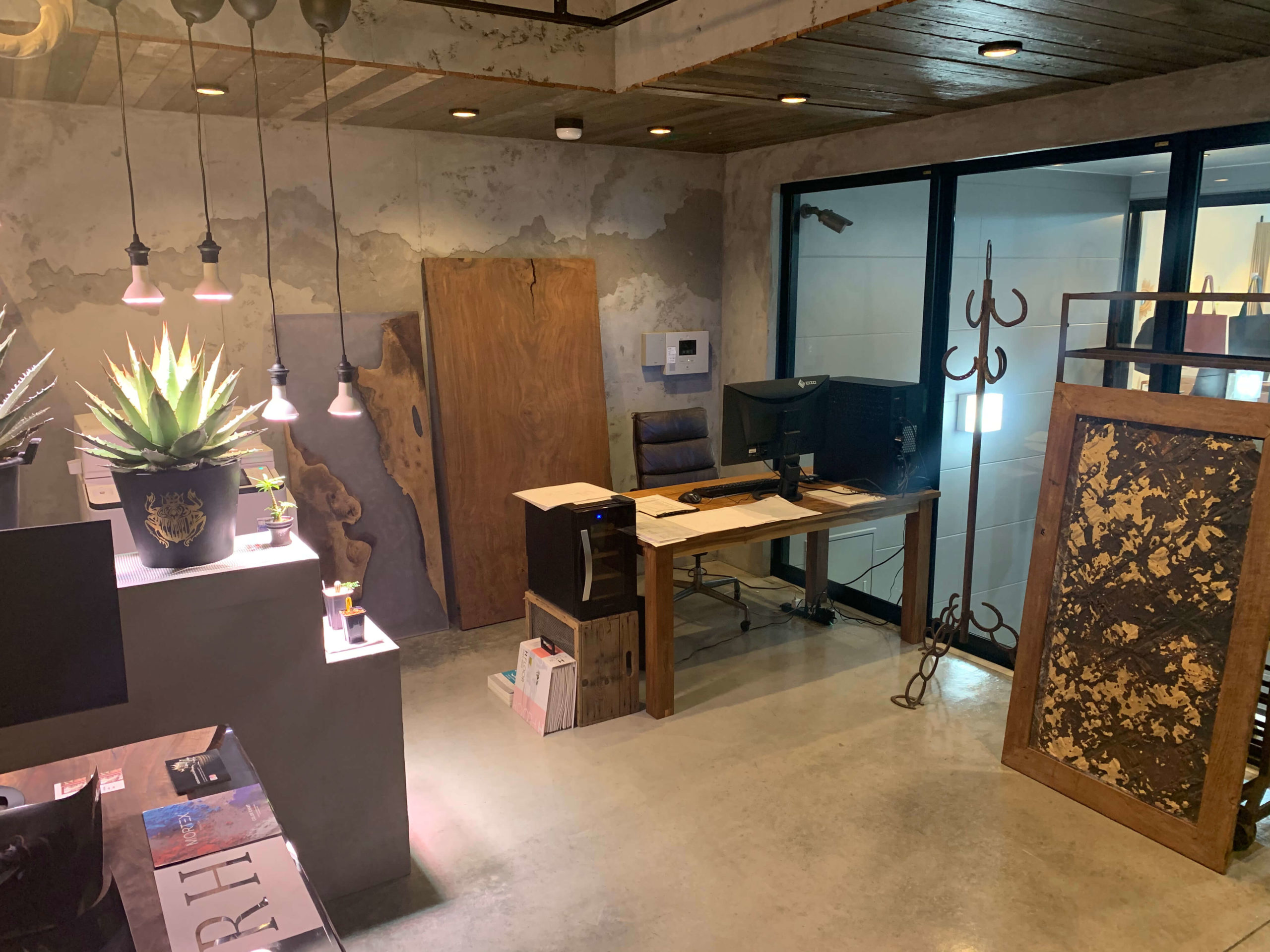 RH – RH Ltd,株式会社RH